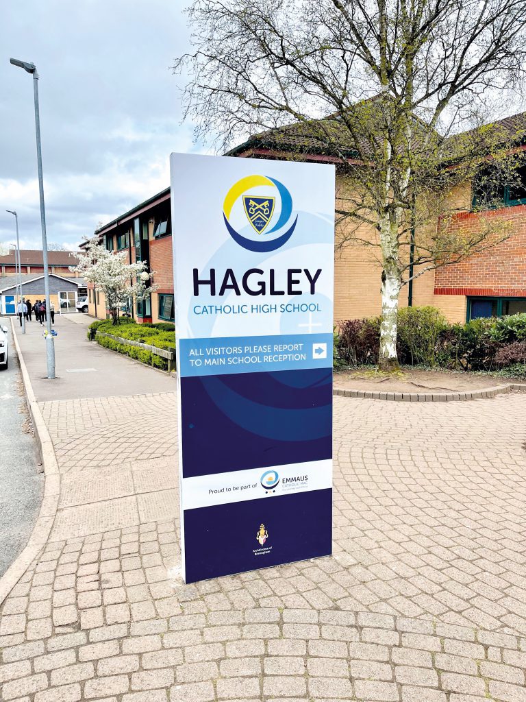 University Signage: Enhancing Campus Aesthetics and Communication ...