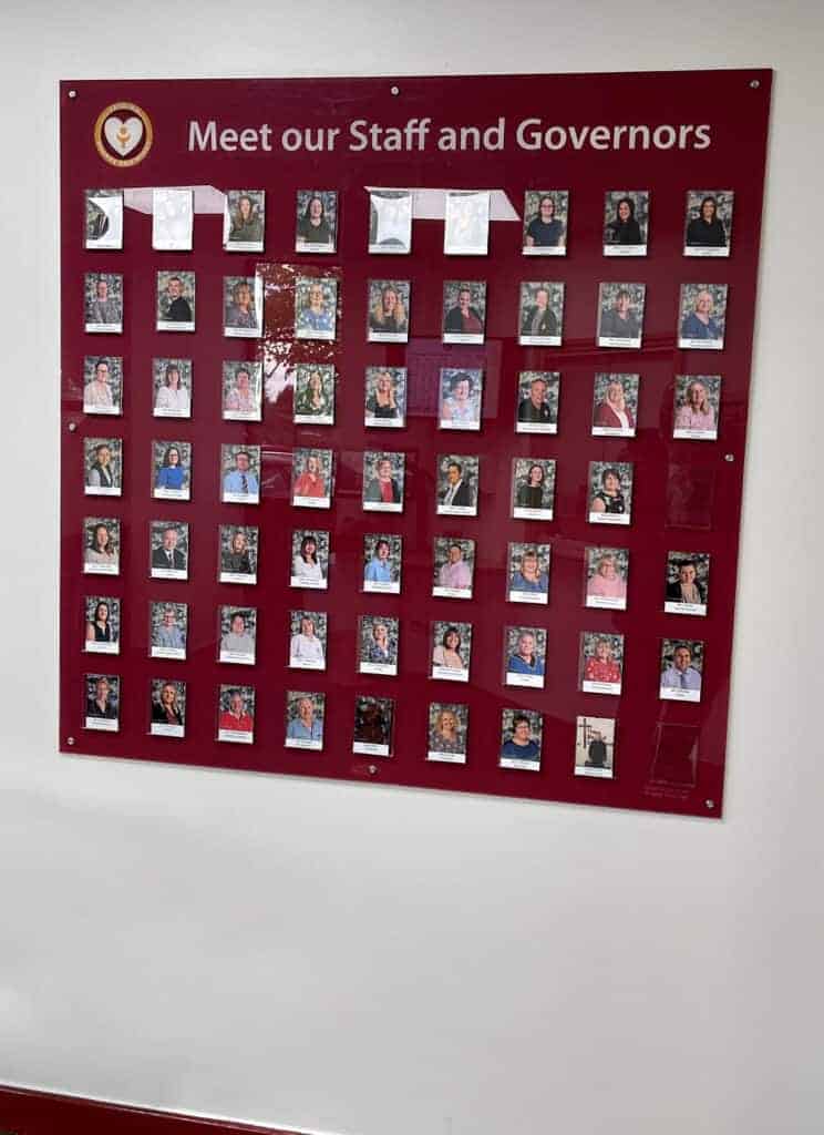 LensWalls™ - School Signs