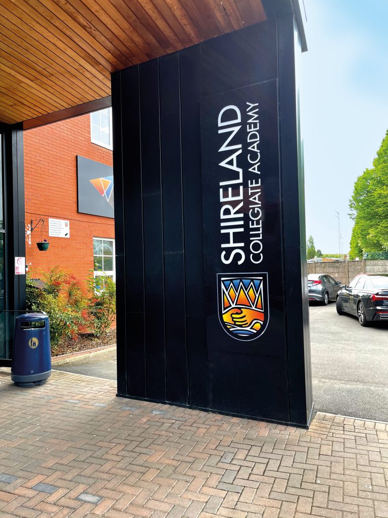 University Signage: Enhancing Campus Aesthetics and Communication ...